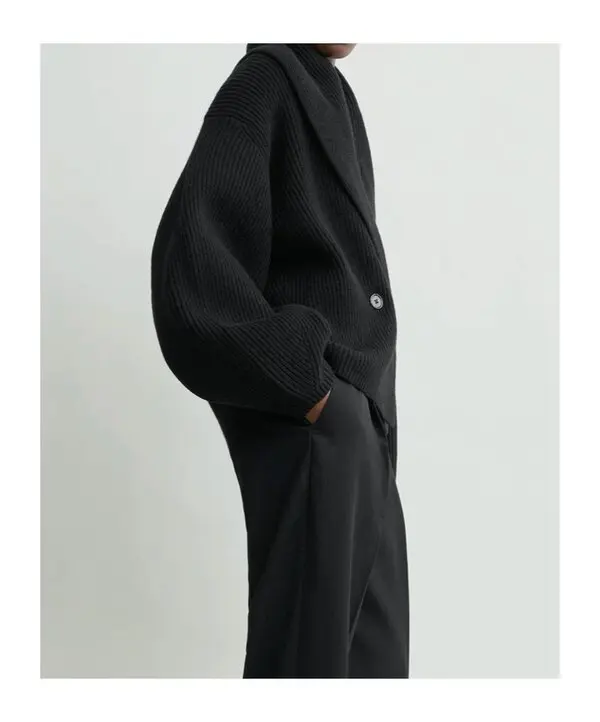 TOTEME Collared Long-sleeved Knit Sweater - Black
