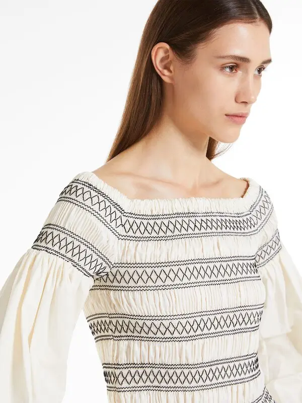 Max Mara Off-the-shoulder Blouse With Embroidered Detail - White