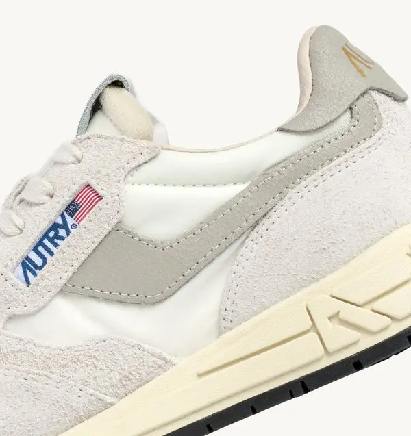 AUTRY Reelwind Low Top Lace Up Sneakers - White