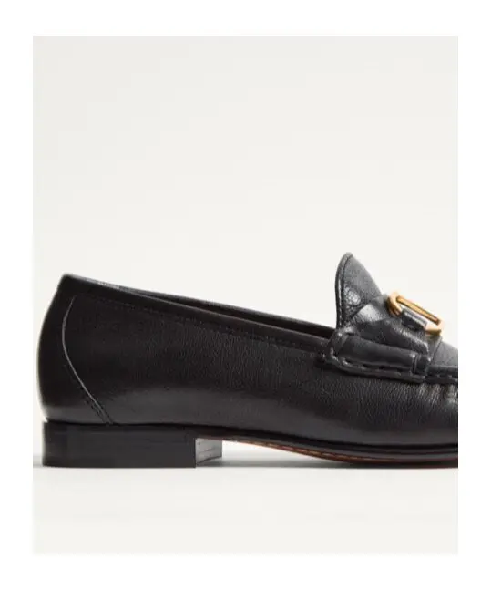 Valentino Garavani Vlogo Signature Slip-on Loafers