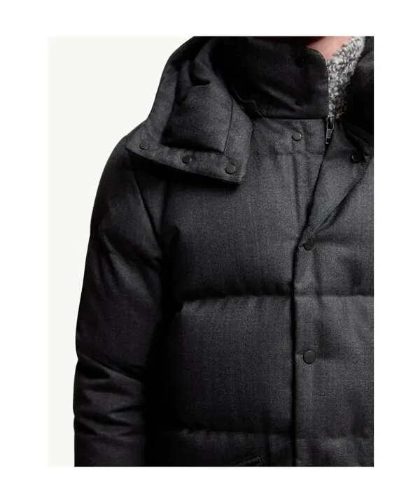 Moncler Eawy Hooded Short Puffer Jacket