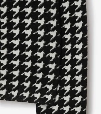 Burberry Houndstooth Pattern Crewneck Buttoned Cardigan