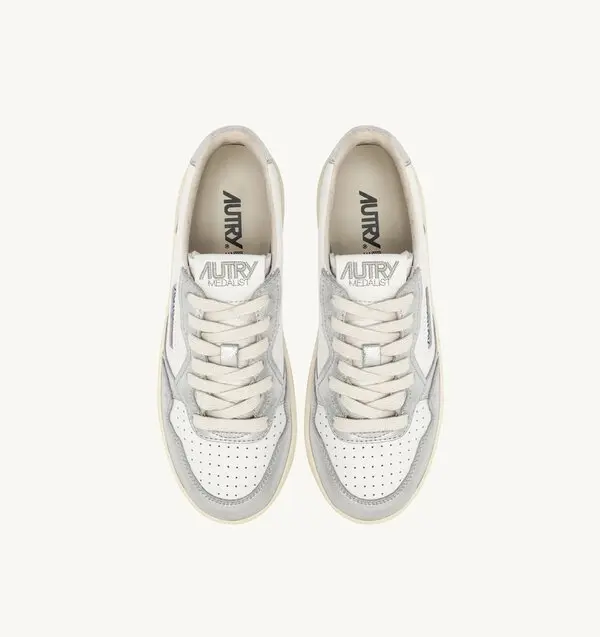 AUTRY Medalist Logo Embroidered Platform Sneakers - Nude