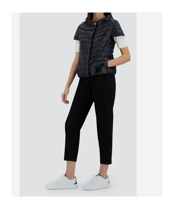 Herno Greta Short-sleeved Puffer Jacket - Black