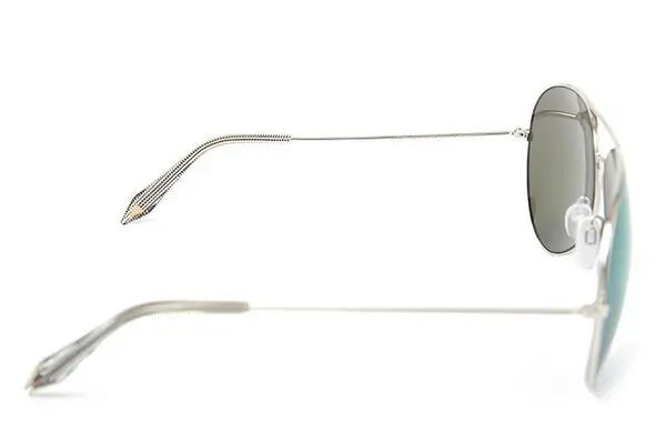 Victoria Beckham Classic Pilot Style Sunglasses