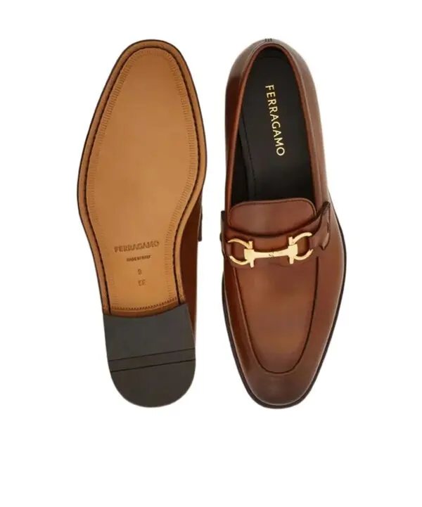 FERRAGAMO Loafer With Gancini Buckle - Brown