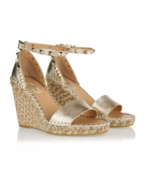 Valentino Garavani Rockstud Wedge Espadrilles - Nude