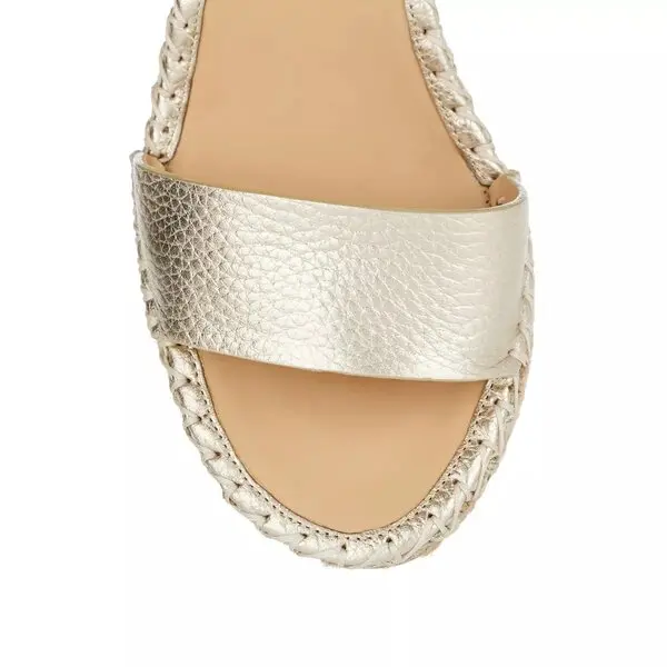 Valentino Garavani Rockstud Wedge Espadrilles - Nude