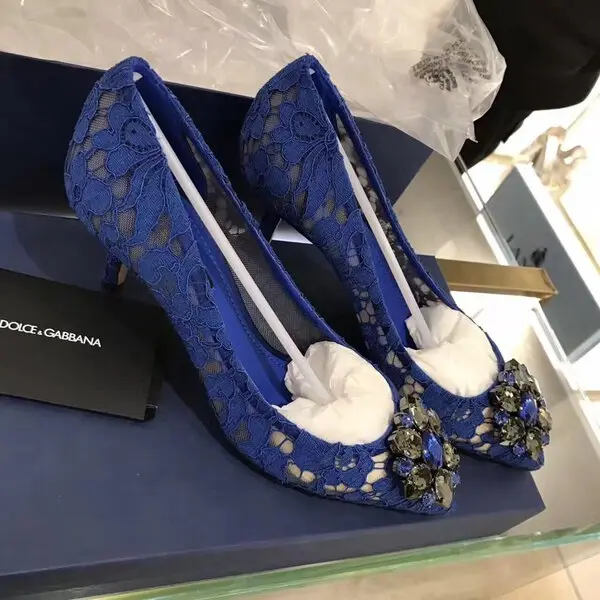 Dolce & Gabbana Taormina Lace Pumps With Embellished Brooch - Blue
