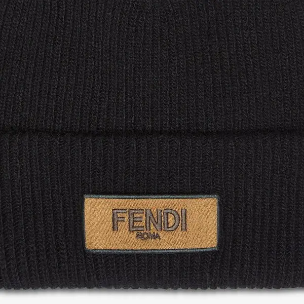Fendi Logo Patch Beanie - Black