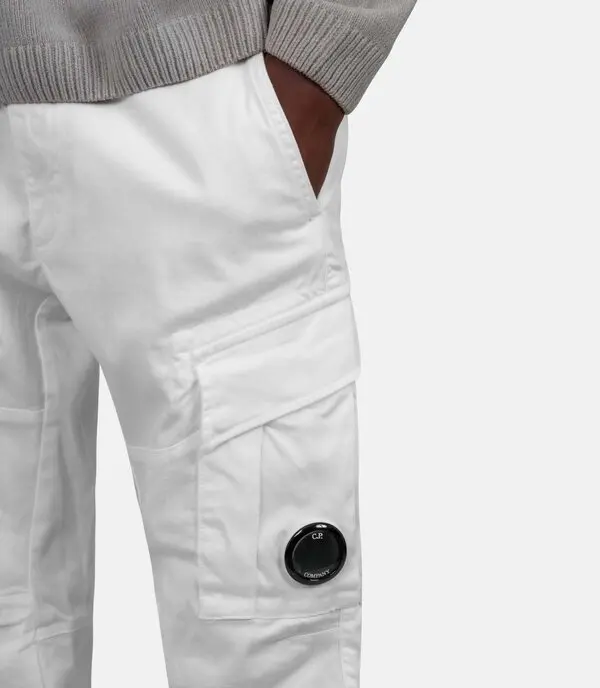 C.P. COMPANY Cargo Pants With Lens Detail - Gray