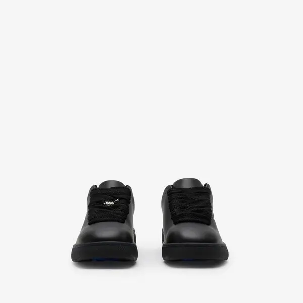 Burberry Round Toe Sneakers