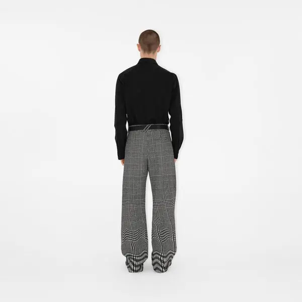 Burberry Ekd-embroidered Long Sleeved Shirt