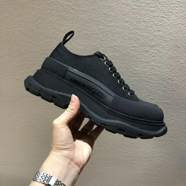 Alexander McQueen Tread Slick Platform Lace-up Sneakers - Black