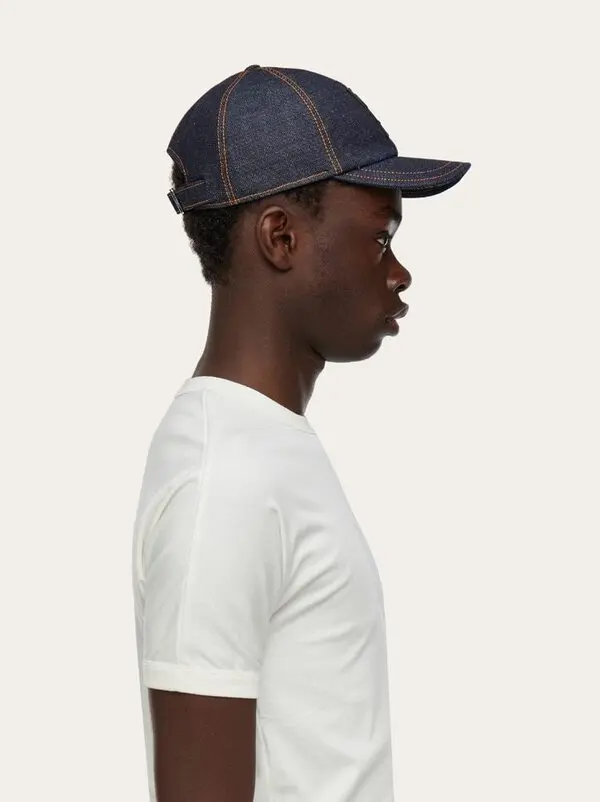 FERRAGAMO Gancini Baseball Cap - Black