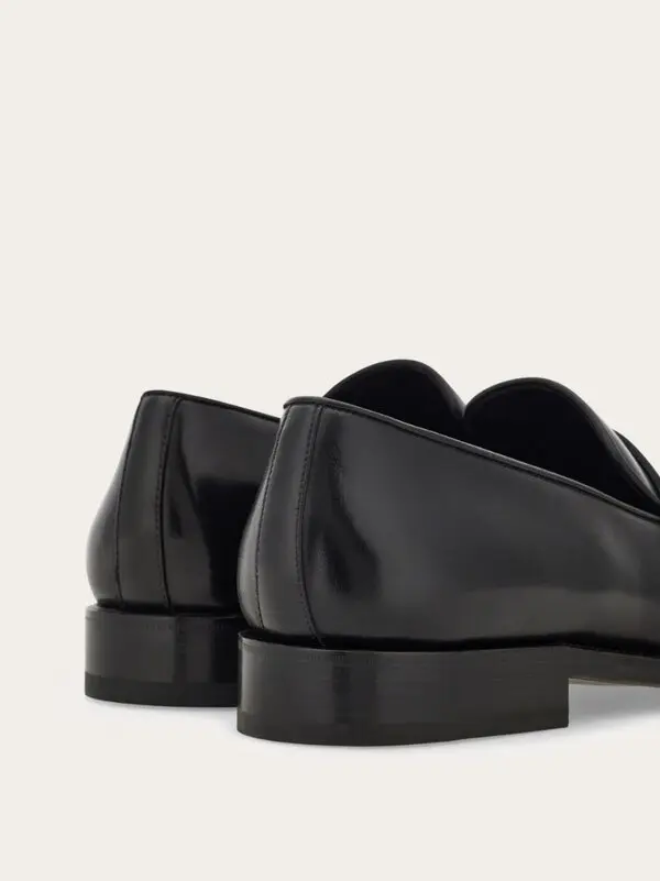 FERRAGAMO Tramezza Penny Loafer - Black
