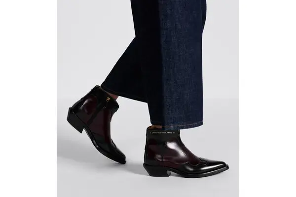 Dior Pointed Toe Zip-up Boots