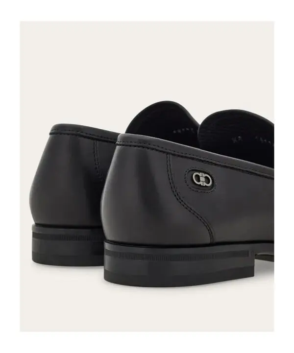 FERRAGAMO Penny Loafer