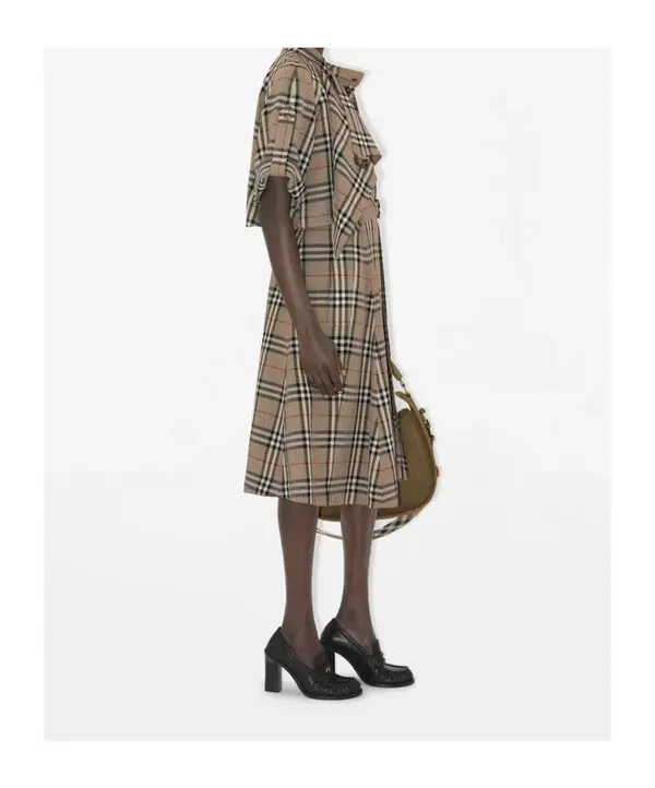 Burberry Calf Leather Heeled Loafers With Enamelled Knight Stamp