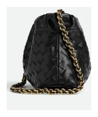 Bottega Veneta Intrecciato Drawstring Shoulder Bag - Black