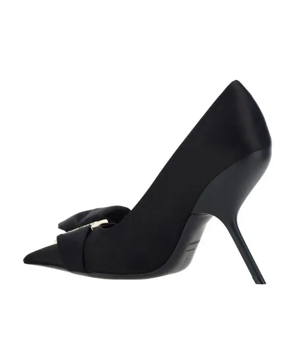 FERRAGAMO Erica Asymmetric Bow Pumps