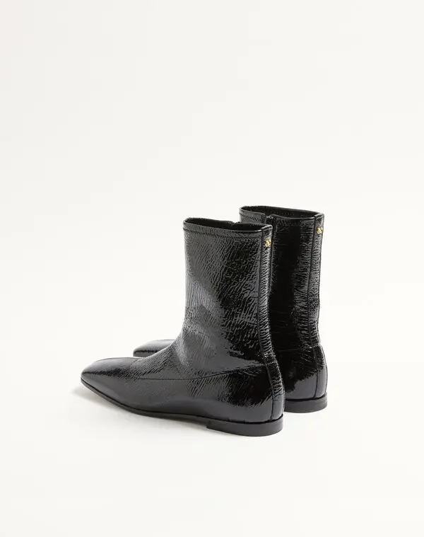 Valentino Garavani Pointed Toe Ankle Boots
