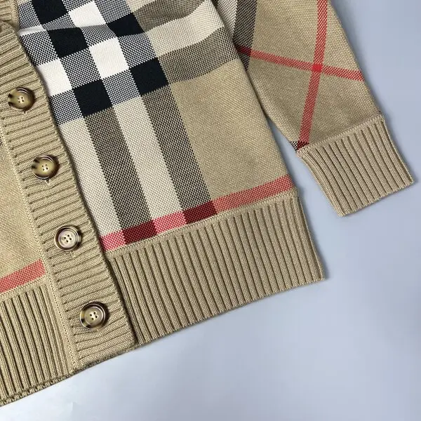 Burberry Vintage Checked Knitted Cardigan