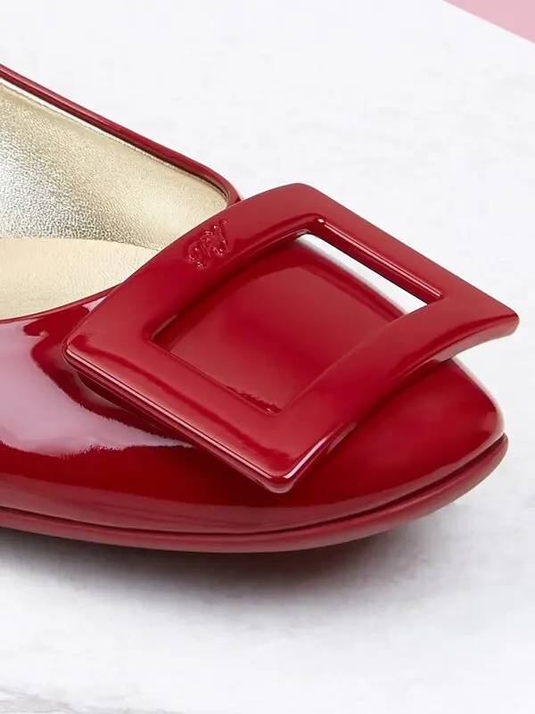 ROGER VIVIER Gommet Ballet Flats With Enamel Buckle - Red
