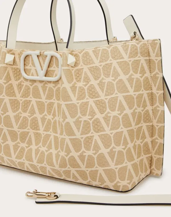 Valentino Garavani Toile Iconographe Logo Plaque Medium Tote Bag - Nude