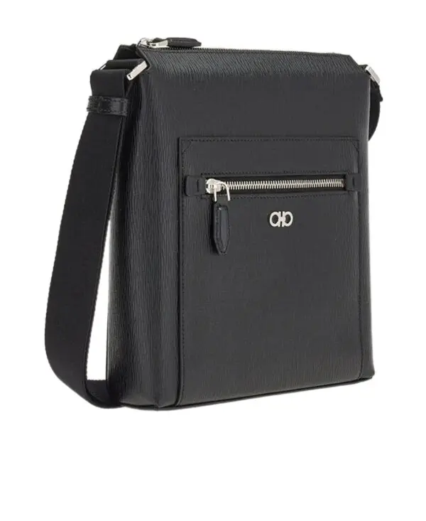 FERRAGAMO Gancini Logo Plaque Zipped Messenger Bag