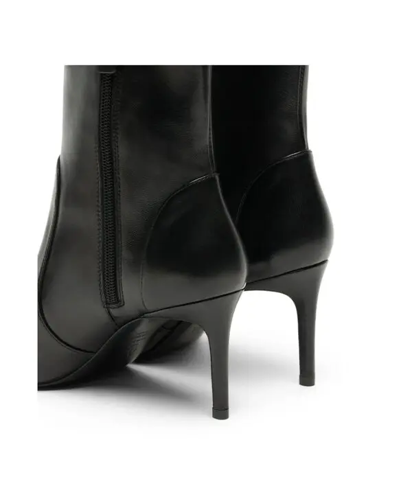 STUART WEITZMAN Pointed Toe Ankle Boots