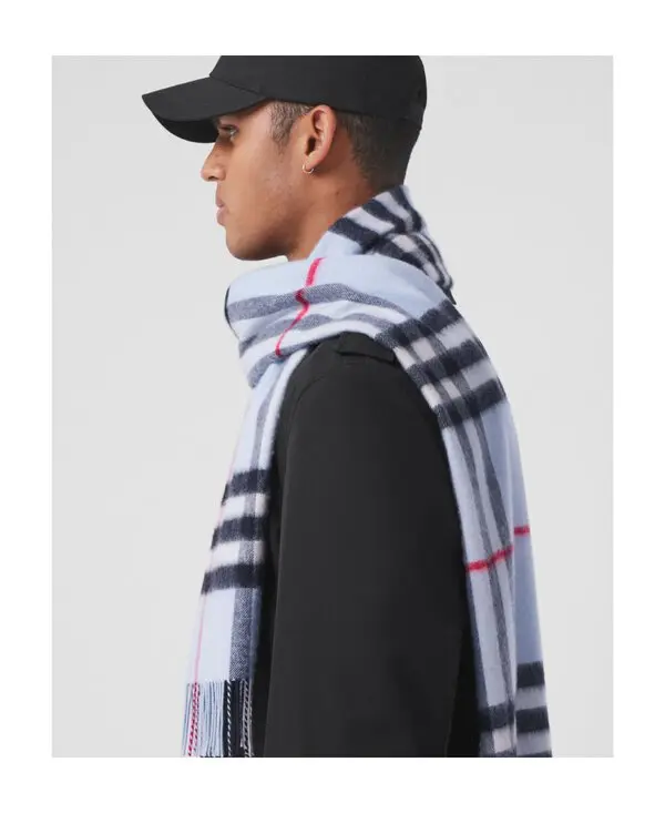 Burberry Vintage Check Fringed Scarf