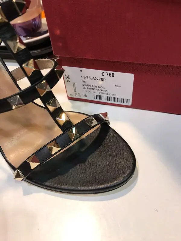 Valentino Garavani Rockstud Open Toe Sandals - Black