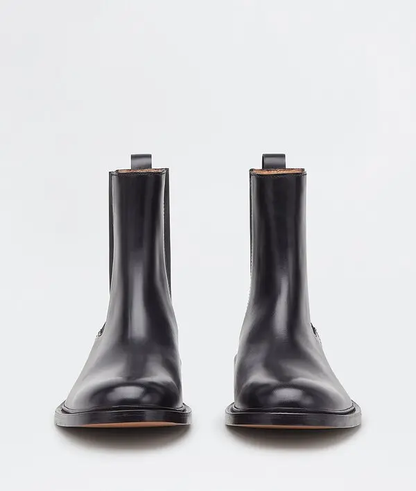 Bottega Veneta The Level Chelsea Boots