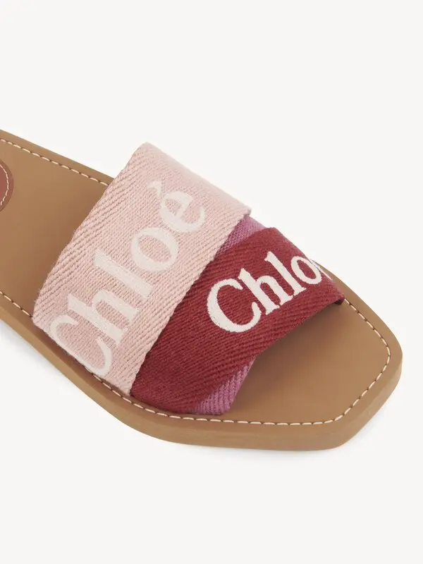 Chloé Woody Logo Detailed Sandals - Brown