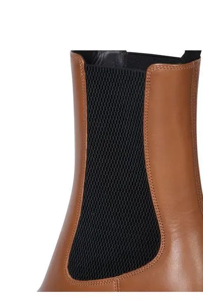 Burberry Round-toe Heeled Ankle Boots