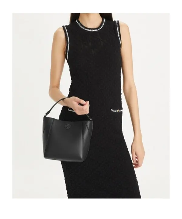 Tory Burch Small Mcgraw Logo Plaque Bucket Bag