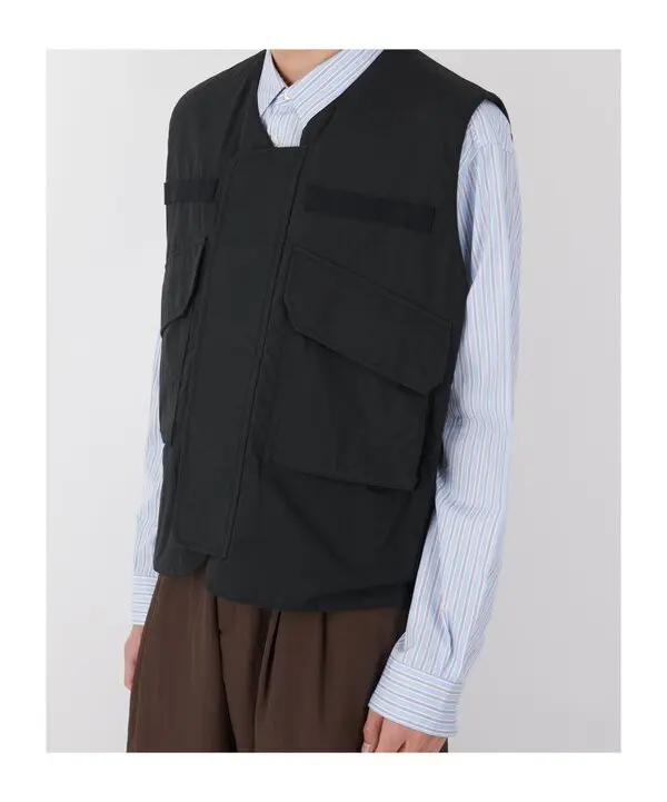 Comme Des Garçons Sleeveless Vest With Zip Details