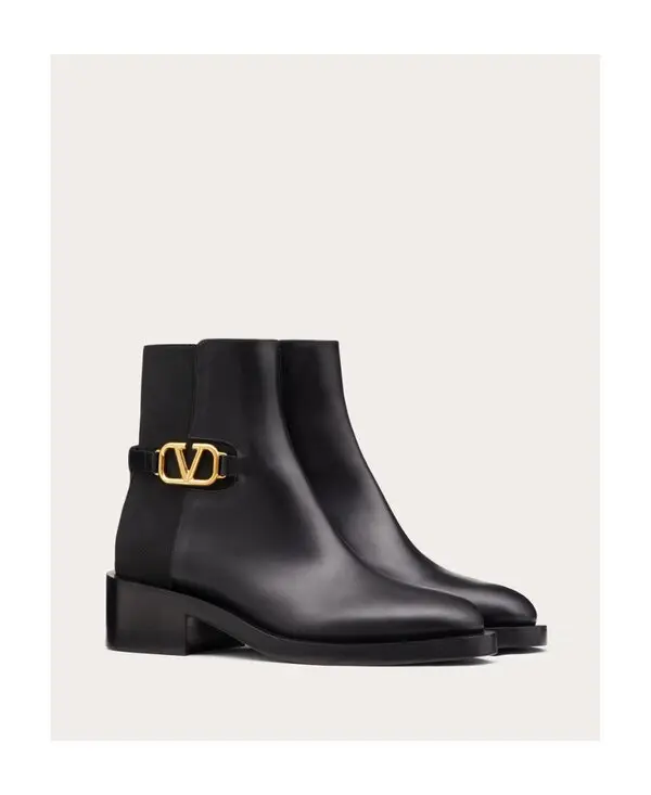 Valentino Garavani Vlogo Signature Ankle Boots