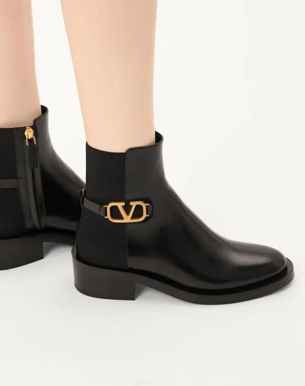 Valentino Garavani Vlogo Signature Ankle Boots