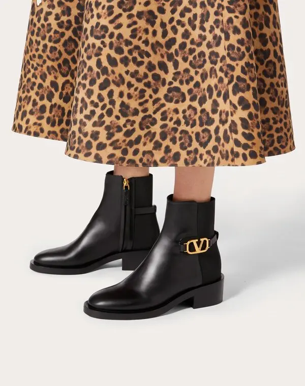 Valentino Garavani Vlogo Signature Ankle Boots