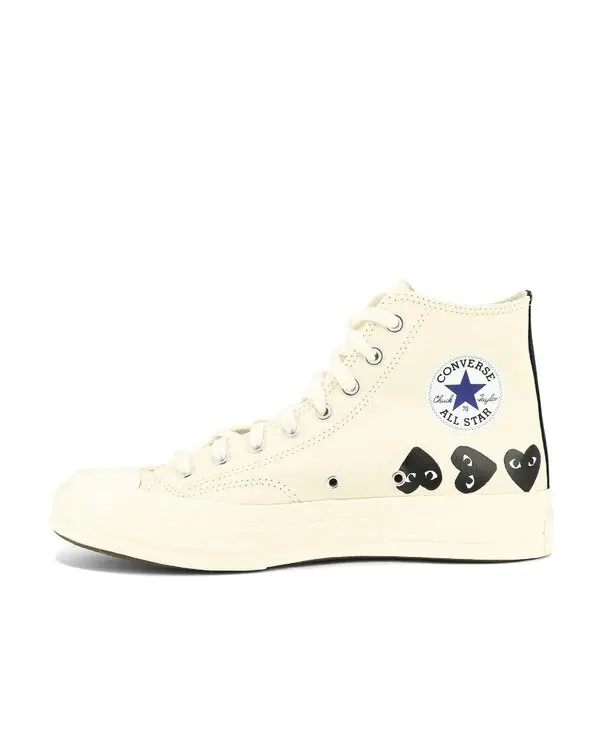 Play Comme Des Garcon High-top Sneakers With Heart Print - White