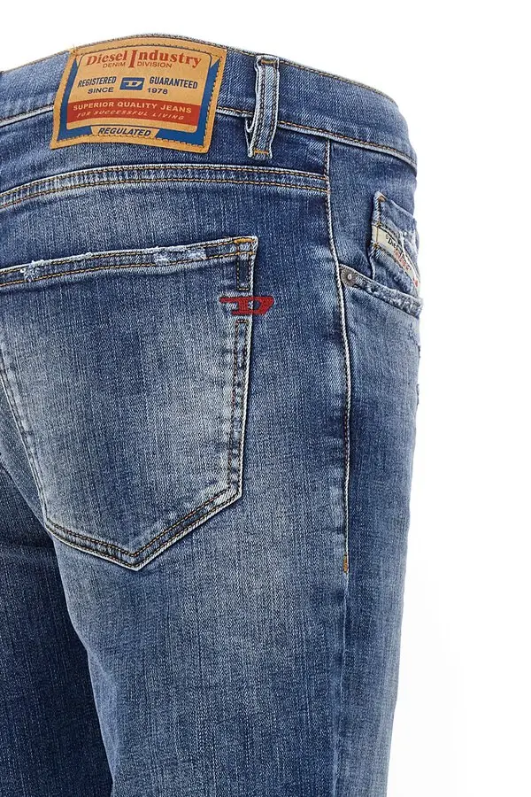 DIESEL® 2019 D-strukt Straight Leg Jeans - Blue