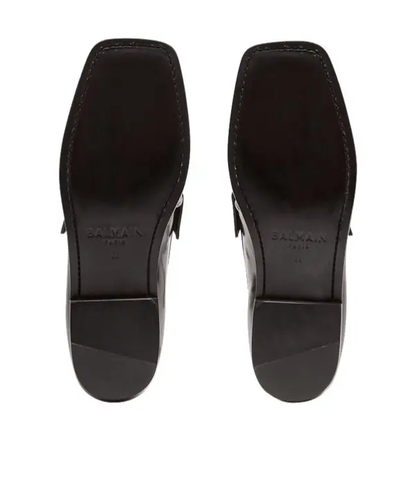 Balmain Sync Glazed Loafers With Gold-tone Chain - Black