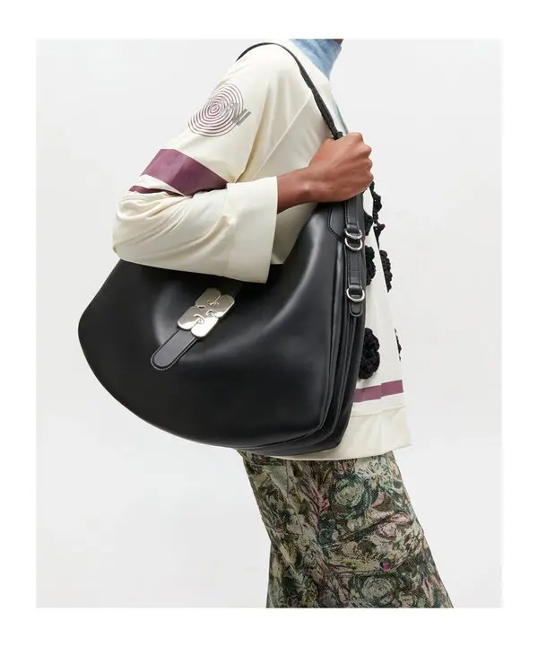 GANNI Large Kat Bag With Butterfly Buckle - Black