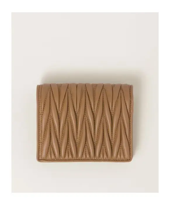Miu Miu Logo-lettering Matelassé Bi-fold Wallet - Brown