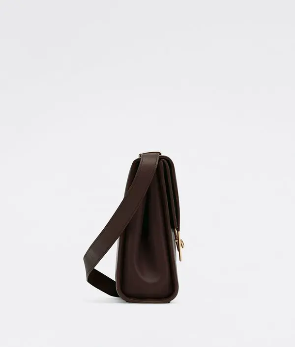 Bottega Veneta The Clip Shoulder Bag - Brown