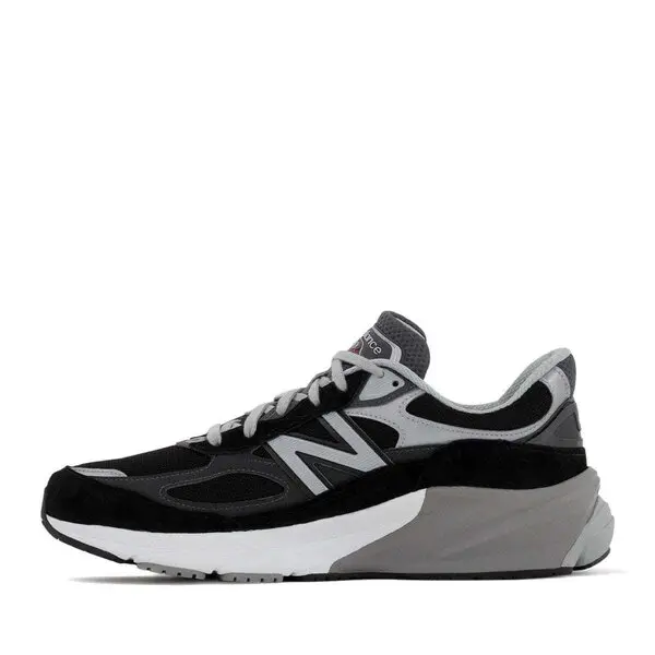 NEW BALANCE 990v6 Lace-up Sneakers - Black