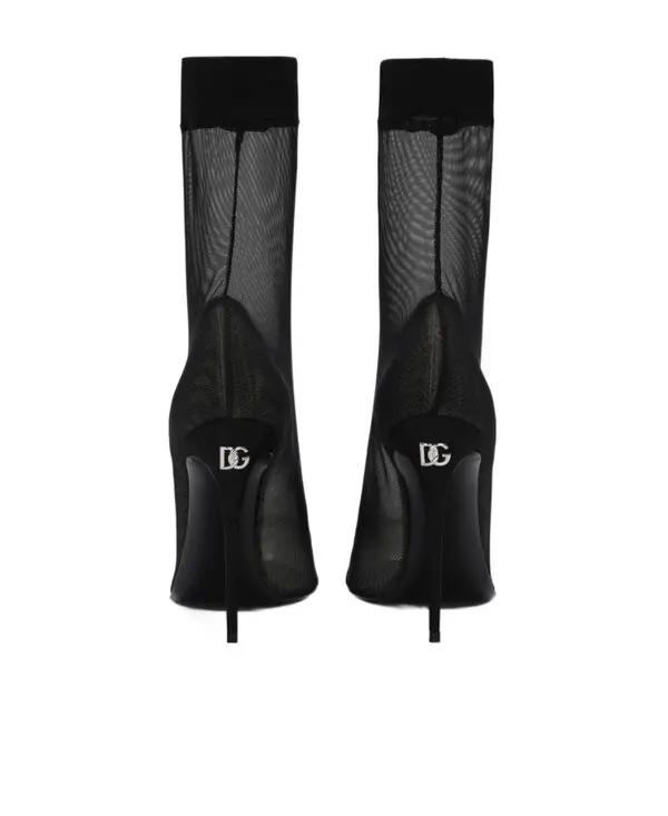 Dolce & Gabbana Dolce Gabbana Pointed-toe Logo-plaque Ankle Boots - Black