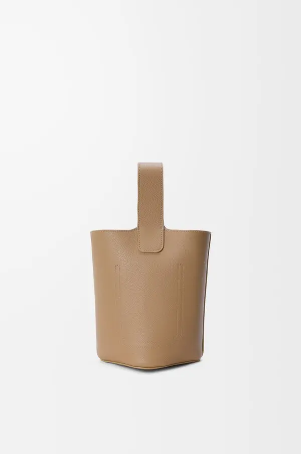 Loewe Pebble Bucket Mini Bag With Gold Tone Buckle - Latte